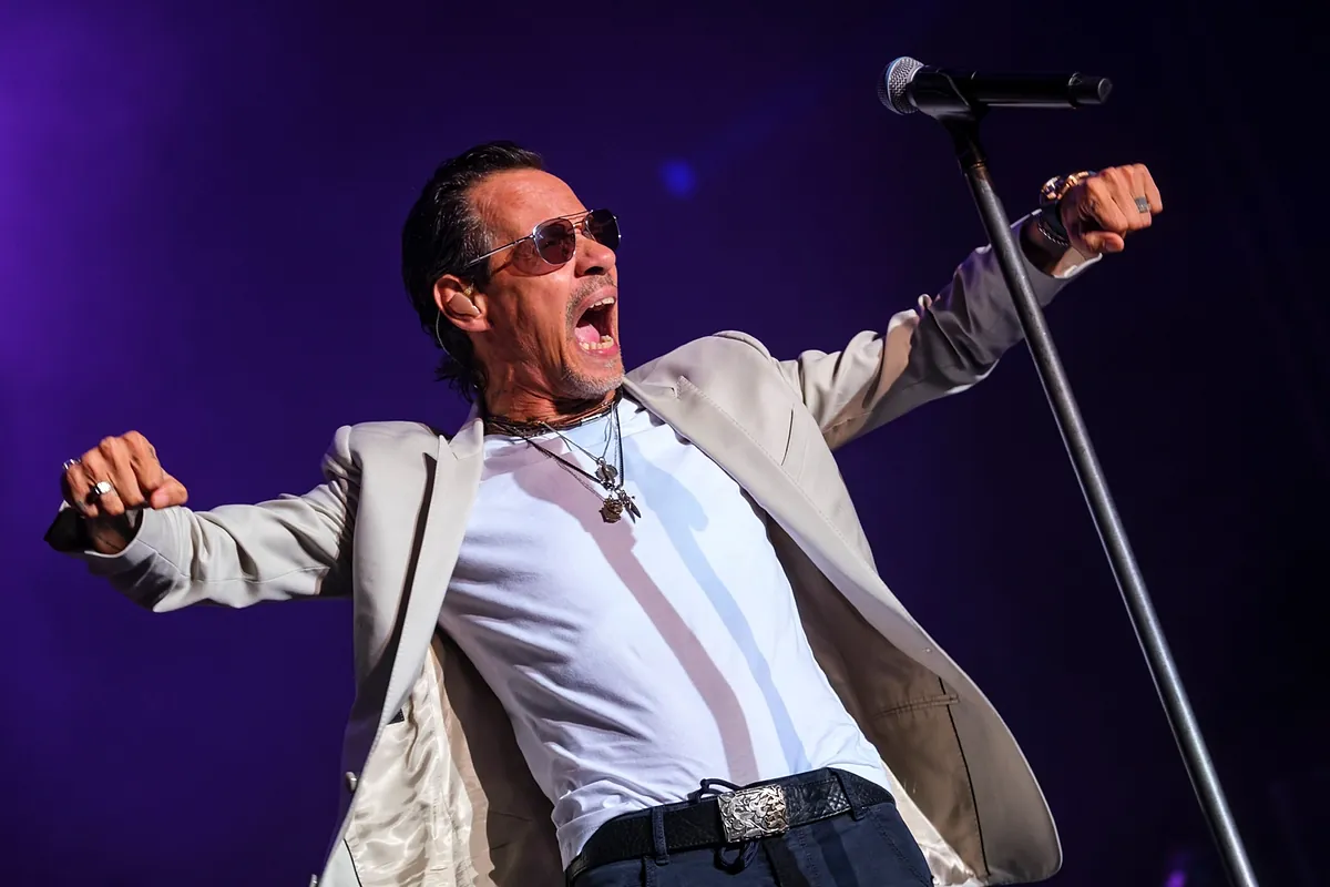 Marc Anthony explodes in the middle of a concert: "The one who threw ...
