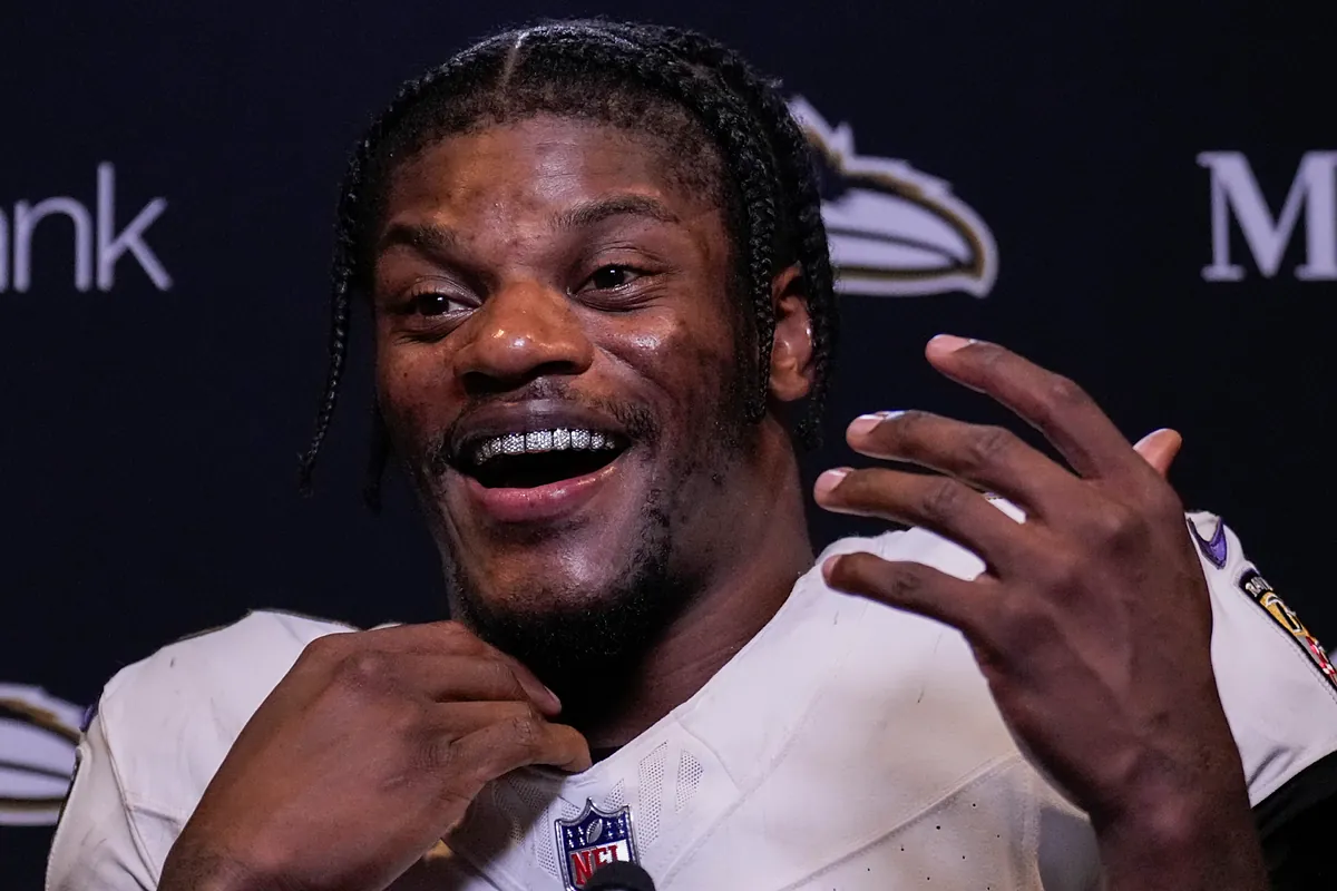 Lamar Jackson mocks Benglas after Ja'Marr Chase and Tee Higgins massive ...