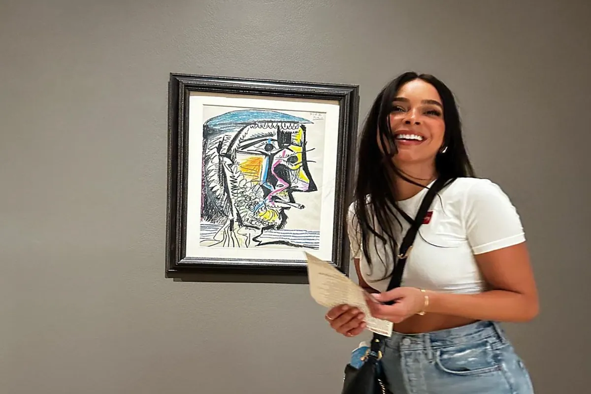 Bruno Mars Girlfriend