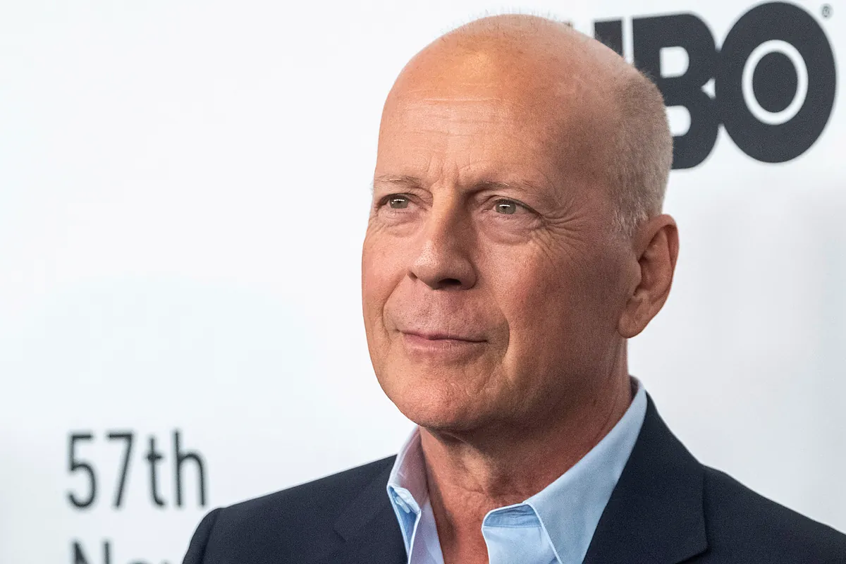 Video of Bruce Willis brings tears to fans leaving them with heavy ...
