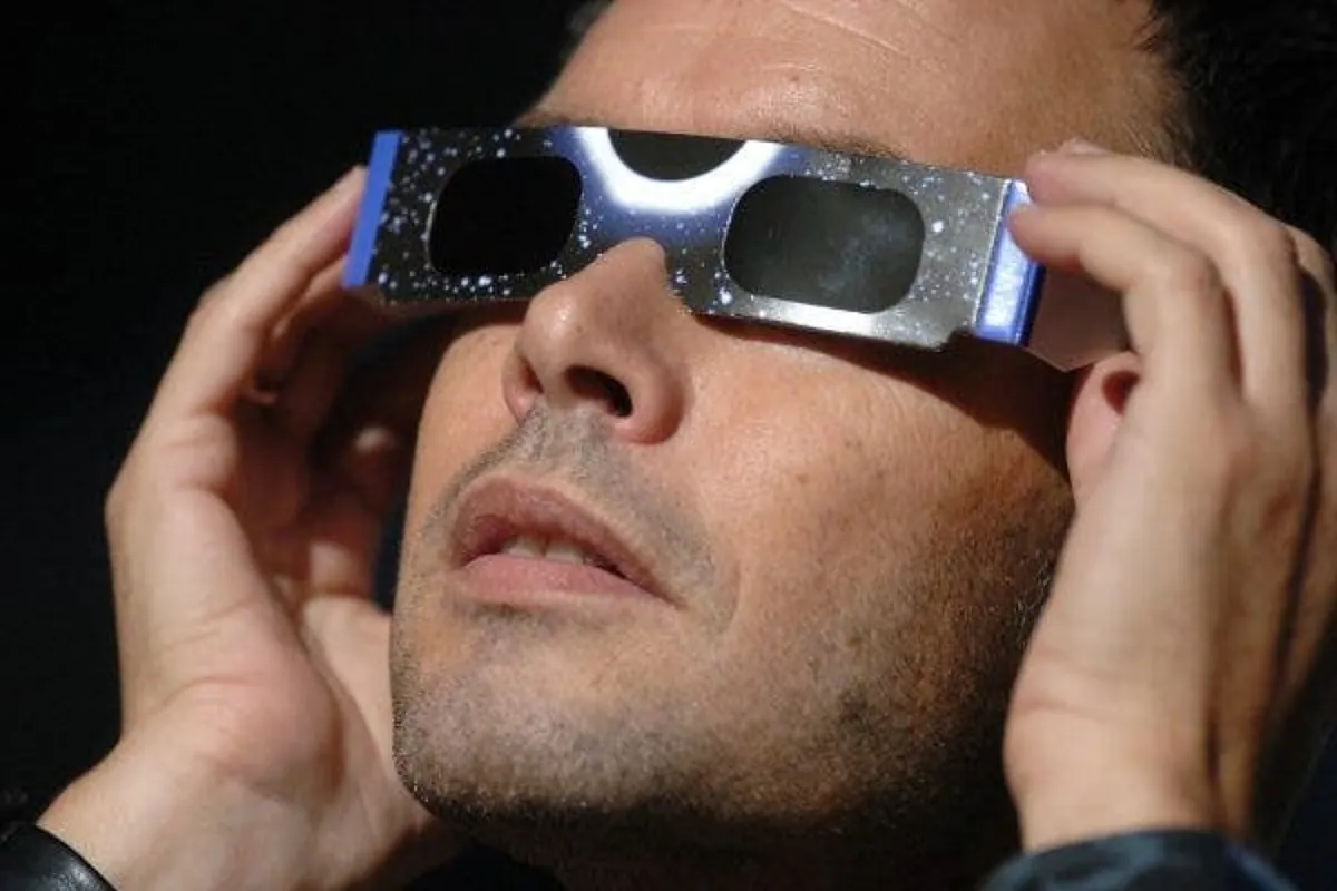 Solar eclipse glasses warning: Experts warn they may not be safe and ...