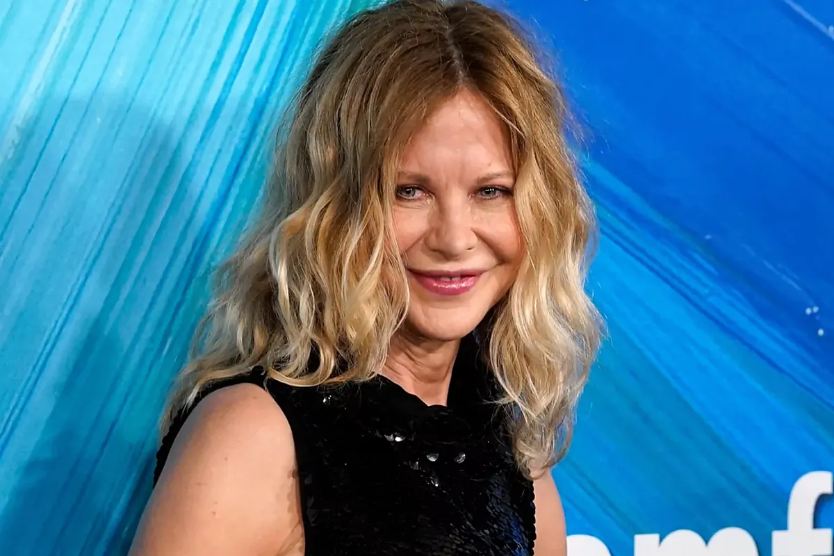 Meg Ryan's dangerous plastic surgery addiction that has left her face ...