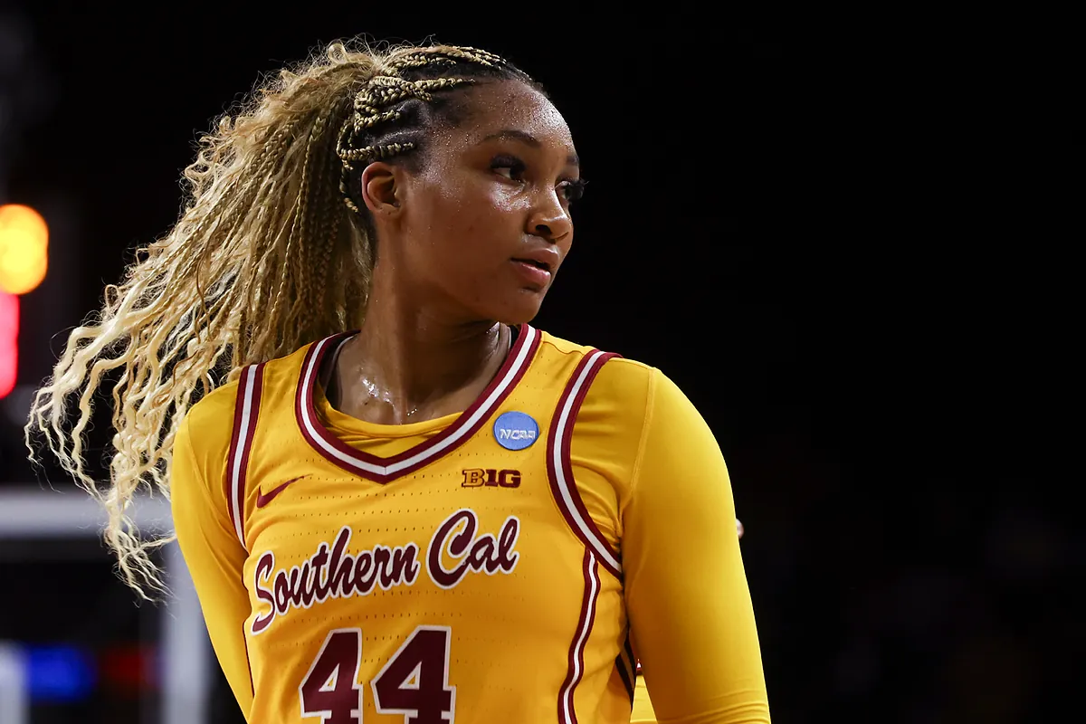 Kiki Iriafen Family: What we know about the Washington Mystics star's ...