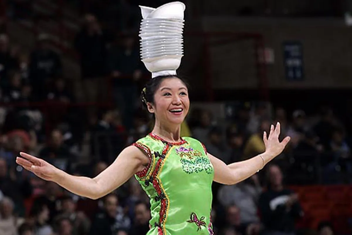 Red Panda accident: famous halftime performer suffers fall from ...
