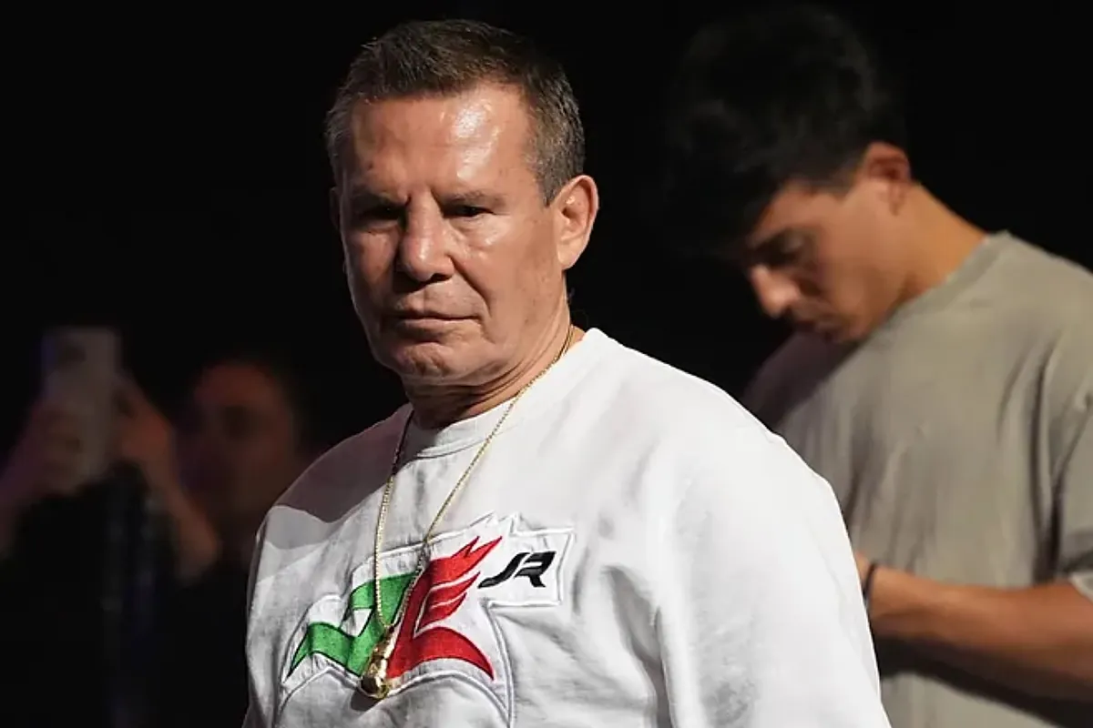Julio Cesar Chavez breaks down in tears over the situation his son is ...