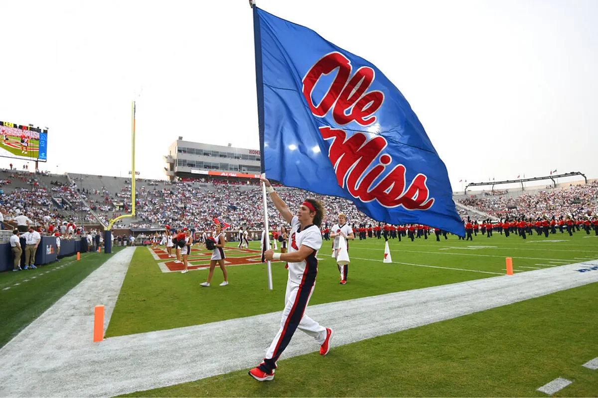 Ole Miss mourns the tragic death of Corey Adams | Marca