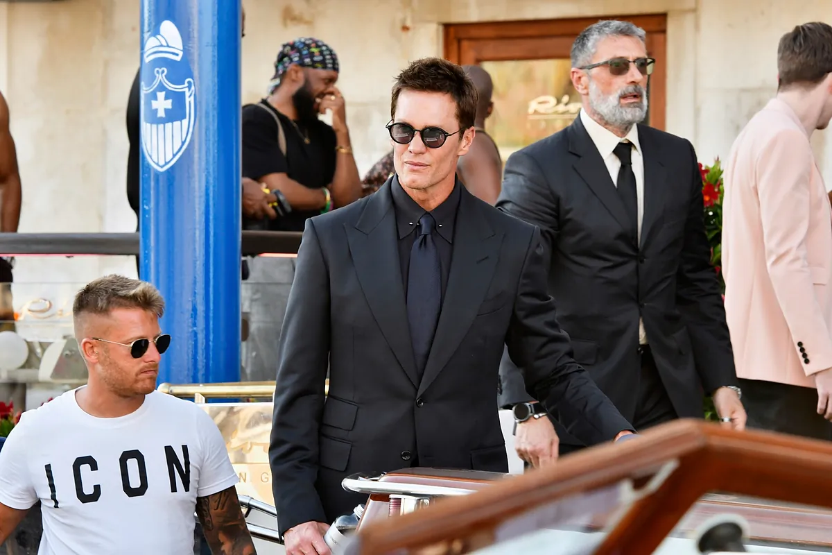 Tom Brady and Sydney Sweeney join Orlando Bloom for Venice stroll after Bezos wedding | Marca