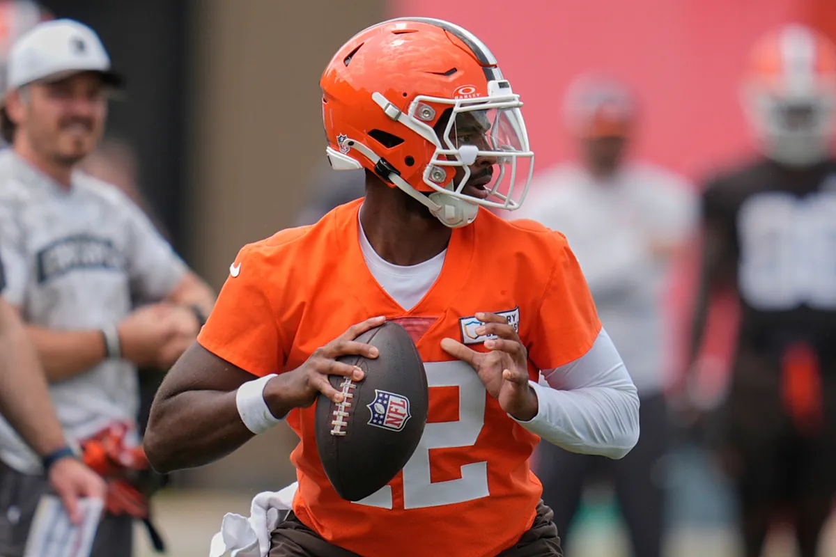 Stefanski teaches Shedeur Sanders a lesson in loyalty with a gesture ...