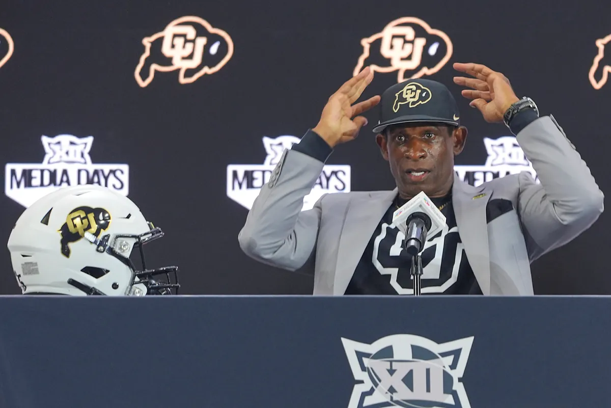 Deion Sanders gets stopped by Shedeur after trying to do the same thing ...