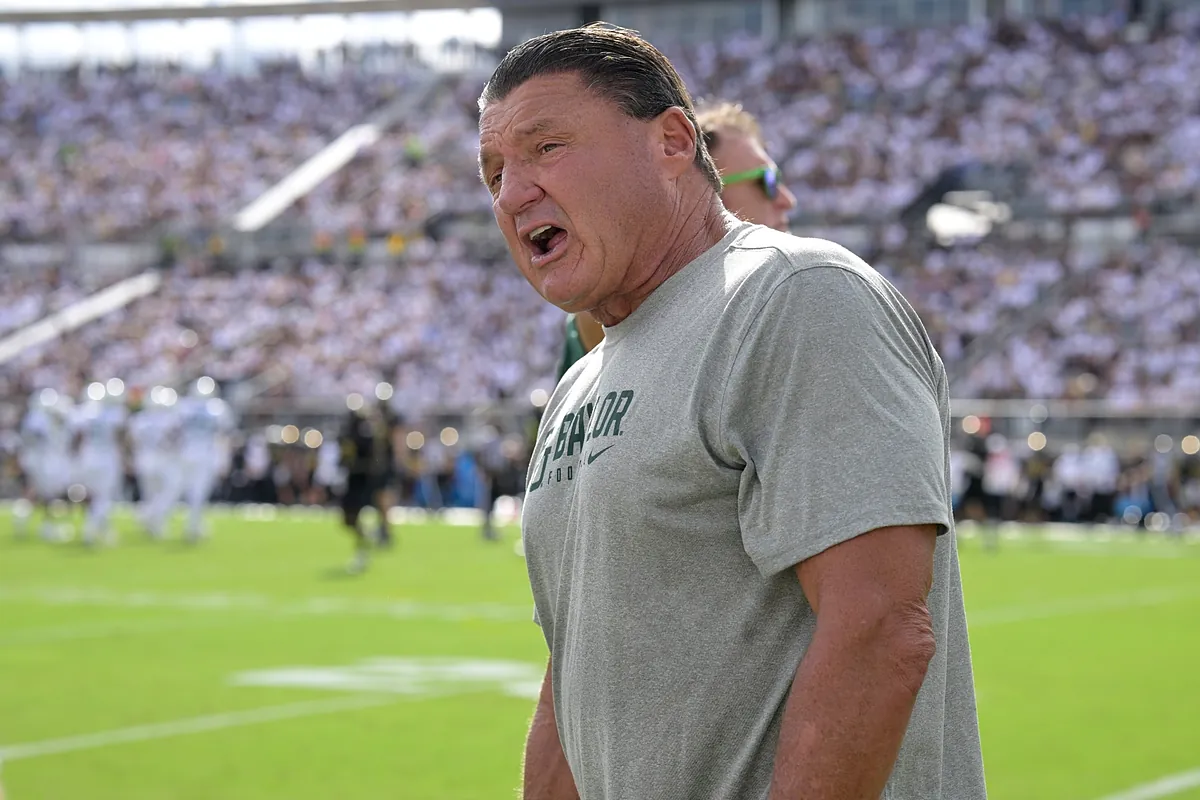 Ed Orgeron confronts Alabama fan in public: LSU star T-Bob Hebert ...