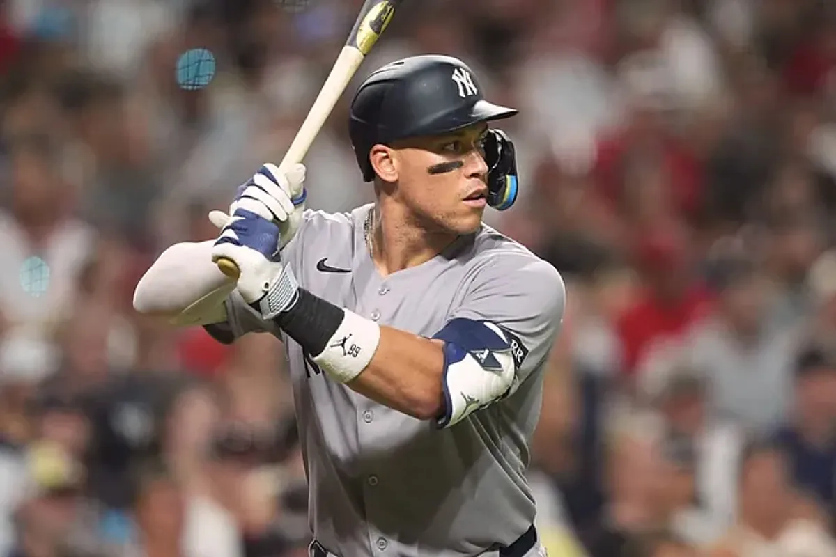 Aaron Judge proves he's from another planet and enters a select group ...