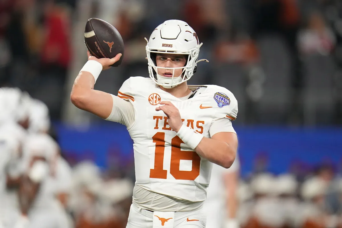 Arch Manning gets stacked support as Texas RB unit ranks among best in ...