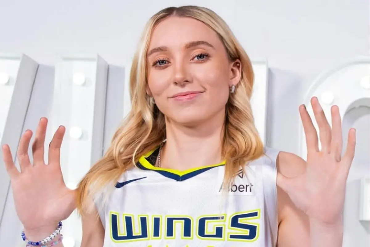 Paige Bueckers' courtside outfit sends WNBA fans into a frenzy | Marca