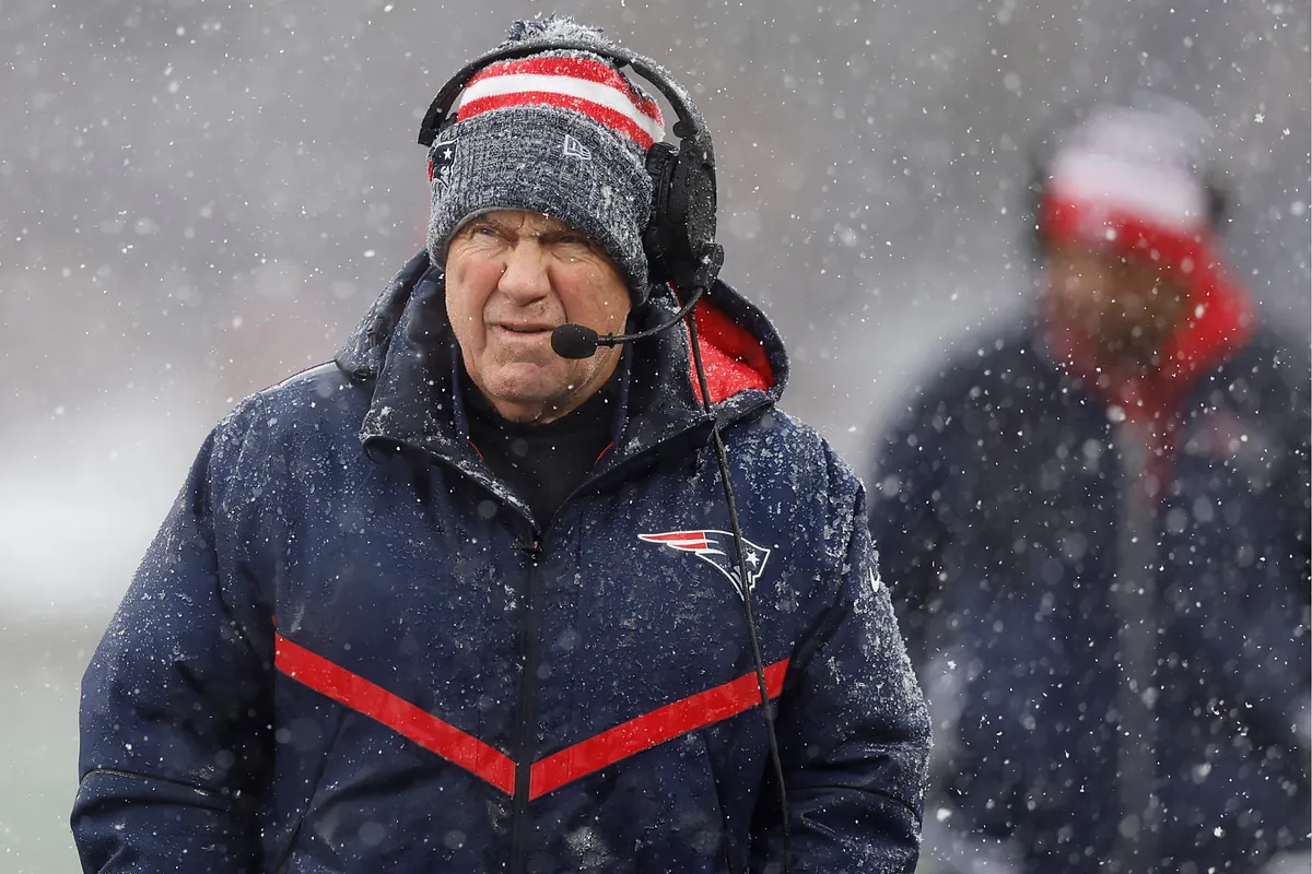 Bill Belichick stirs controversy with unusual proposal: rename the Lombardi Trophy after Tom ...