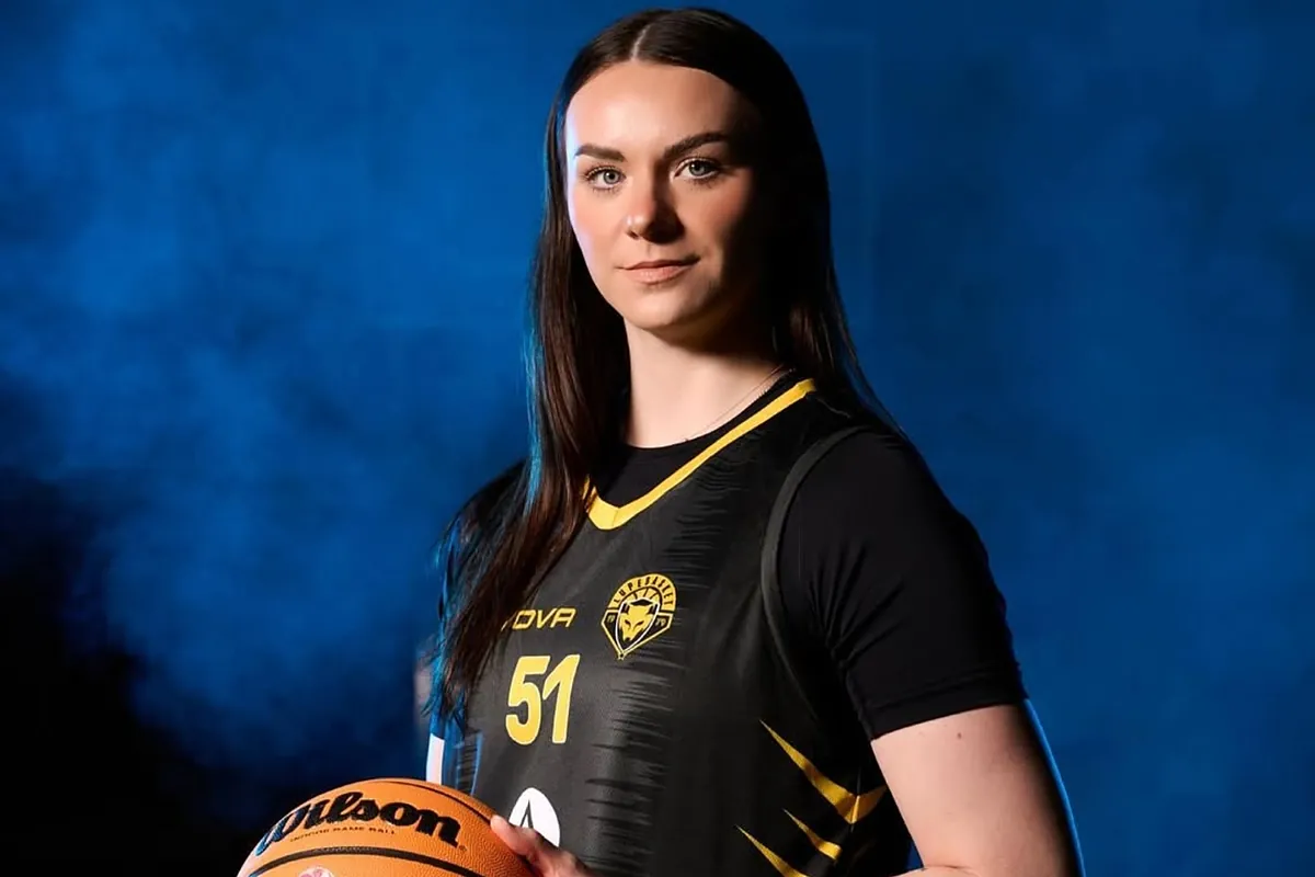 Connecticut's Caitlin Bickle goes off on Caitlin Clark and the Indiana ...