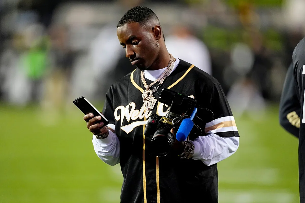 Travis Hunter responds to doubters with poise as Deion Sanders Jr. sends stern message | Marca